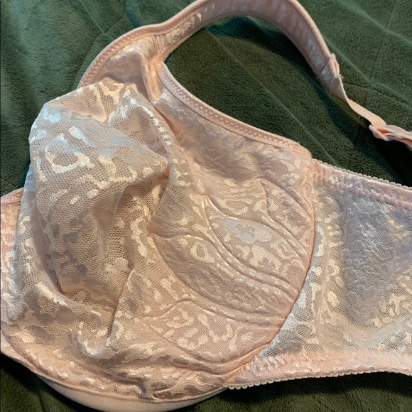 Bali | Intimates & Sleepwear | Bali Bra New But Not With Tags Side Lift ...
